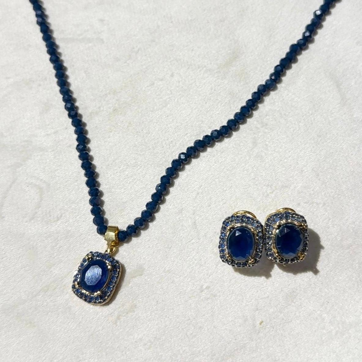 Radiant Sapphire Treasure – Shaakh